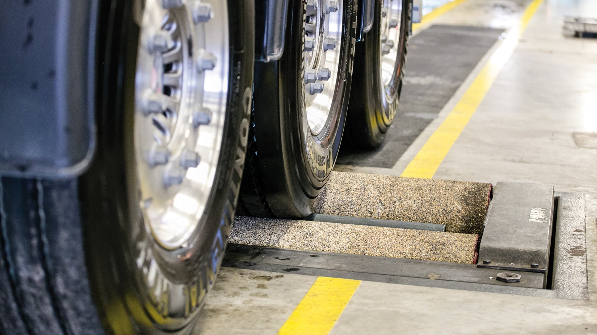 Paketangebote für den Service von Nutzfahrzeugen • Auto AG